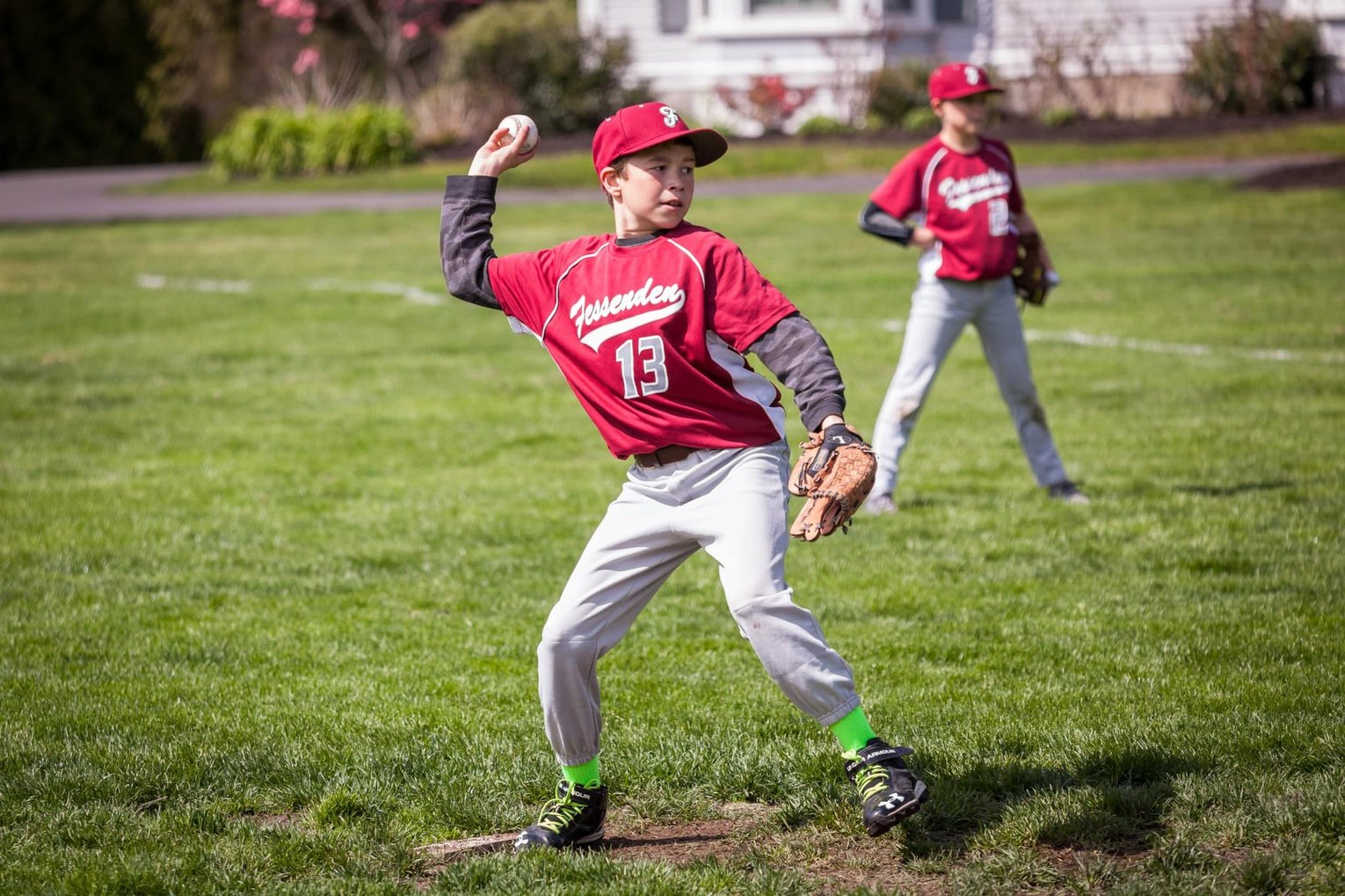 Team Sports vs. Individual Sports: How to Help Your Child Choose